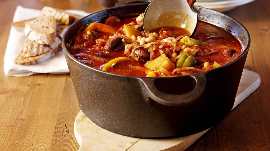 Pfeffriger Bohneneintopf - Rezept - Servus